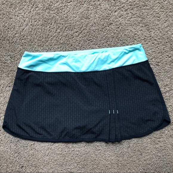 lululemon athletica | Skirts | Rare Lululemon Wet Dry Warm Reflective ...